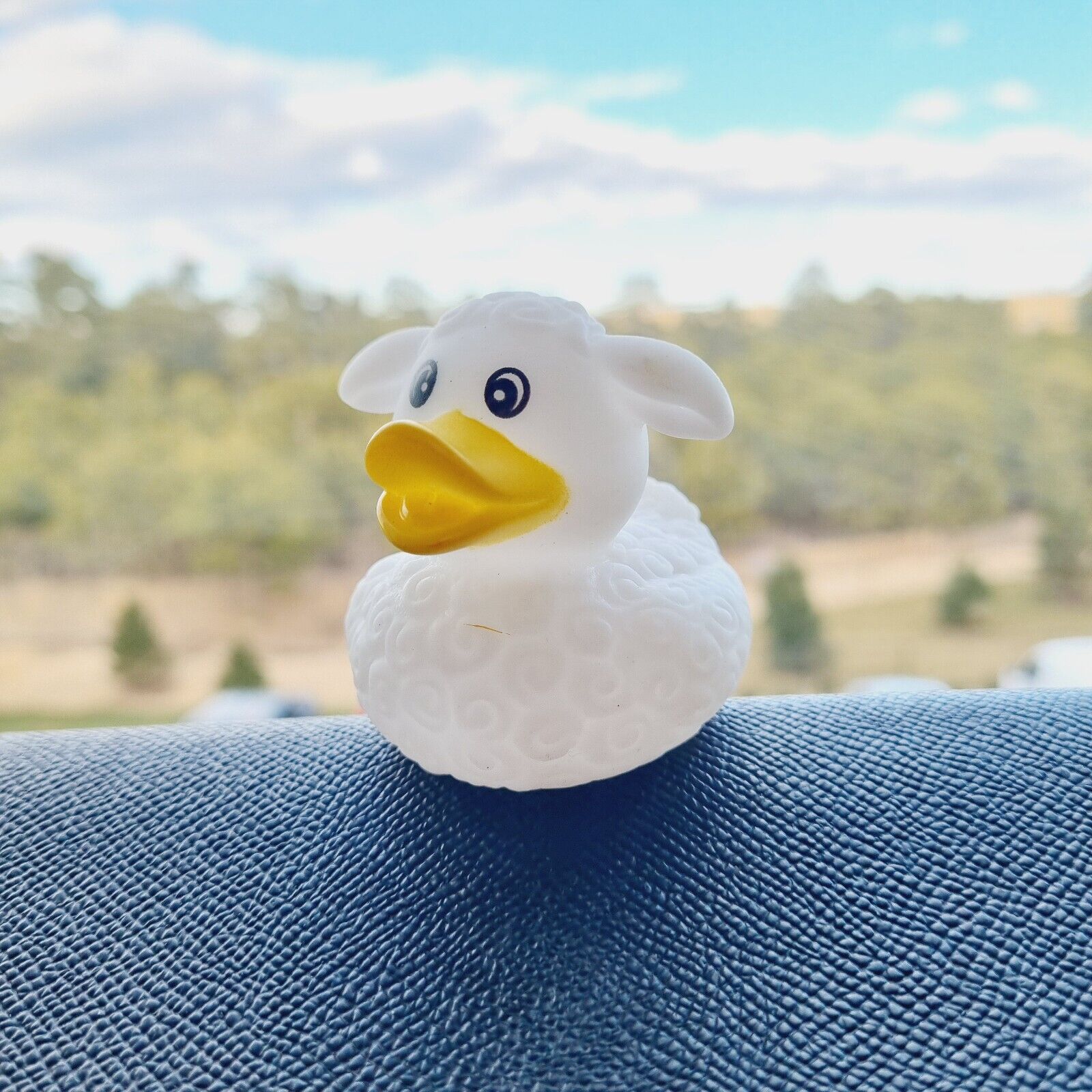 Sheep Rubber Duck / Car accessory / Dashboard Toy Decoration / Jeep Du ...